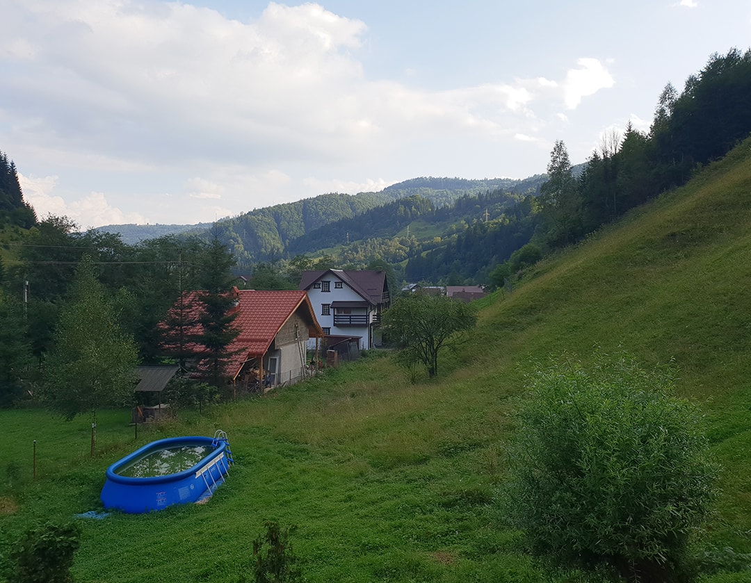 Cameră dublă matrimonială | Cabana Miraj - Cazare în comuna Rucăr, sat ...