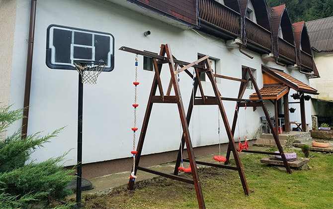 Facilități Cabana Miraj - Cazare în comuna Rucăr, sat Sătic